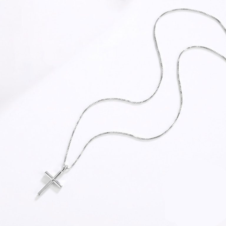 Can Non-Catholics Wear a Cross Necklace? Here's the Truth | Crystia